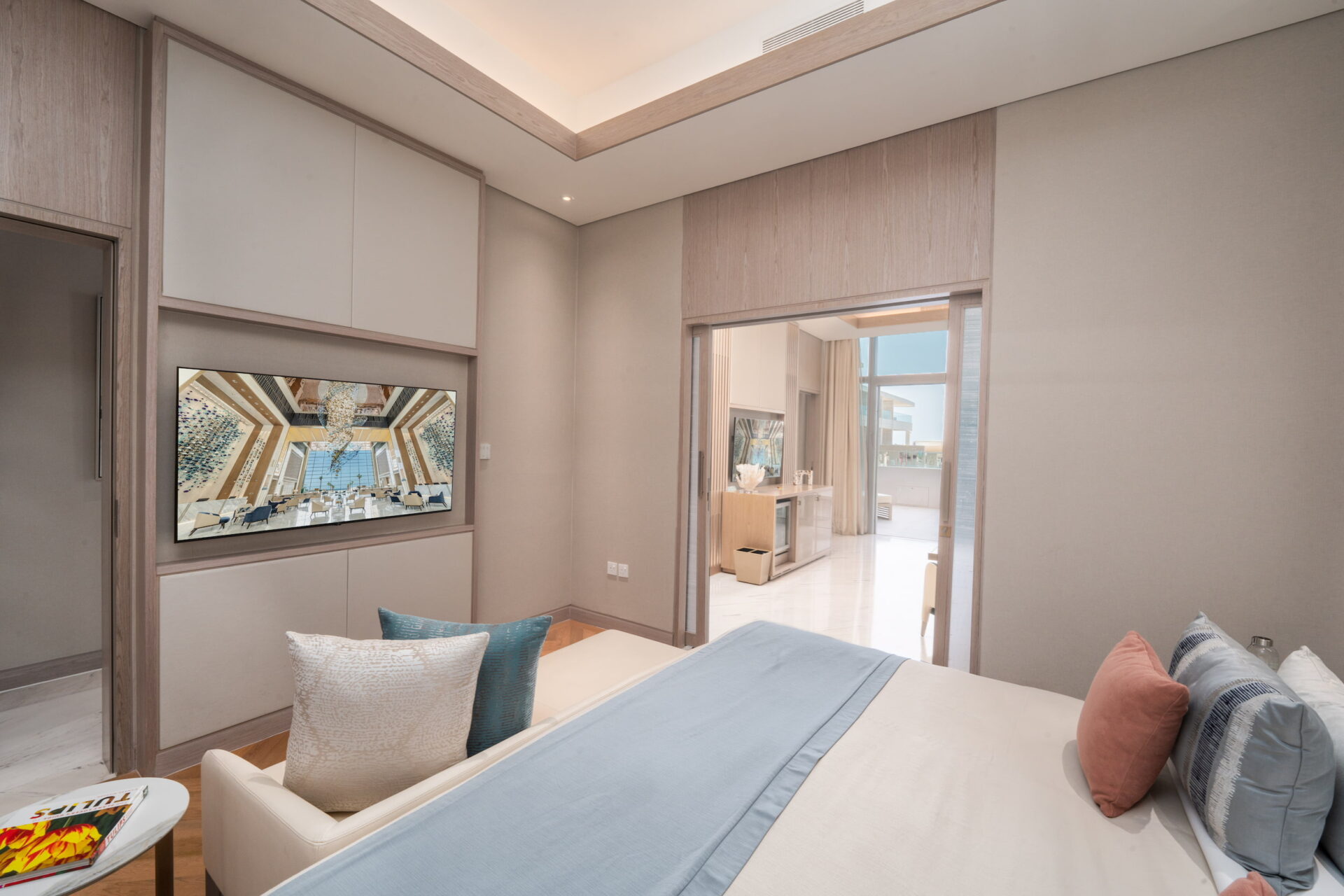 2 BED | Poolside Suite w/ Pool - FIVE LUXE JBR